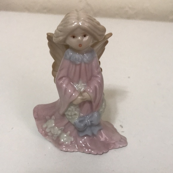 Russ | Art | Russ Berrie And Co Mini Porcelain Ceramic Angel Figurine 3 ...